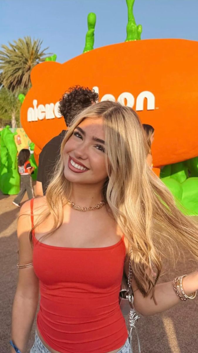 Embreigh Courtlyn Biography: Age, Boyfriend, Parents, Siblings, Net ...