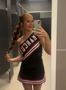 Harper Zilmer Biography: Age, Height, Parents, Sister, Boyfriend, Net ...