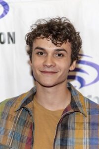 Benjamin Wadsworth Biography: Age, Height, Parents, Siblings, Ethnicity ...